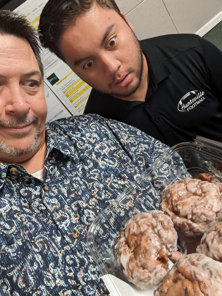 KSAM Wake Up Morning Show with Bryan and Tracy | 101.7 KSAM Your Hometown Radio Station